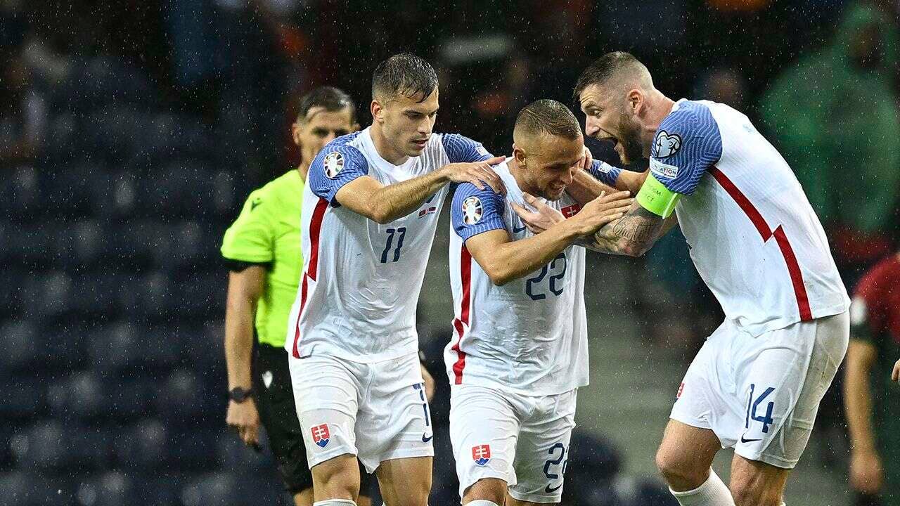 ZI DE PARIURI! Fotbal, tenis și baschet pentru SuperBiletele de joi